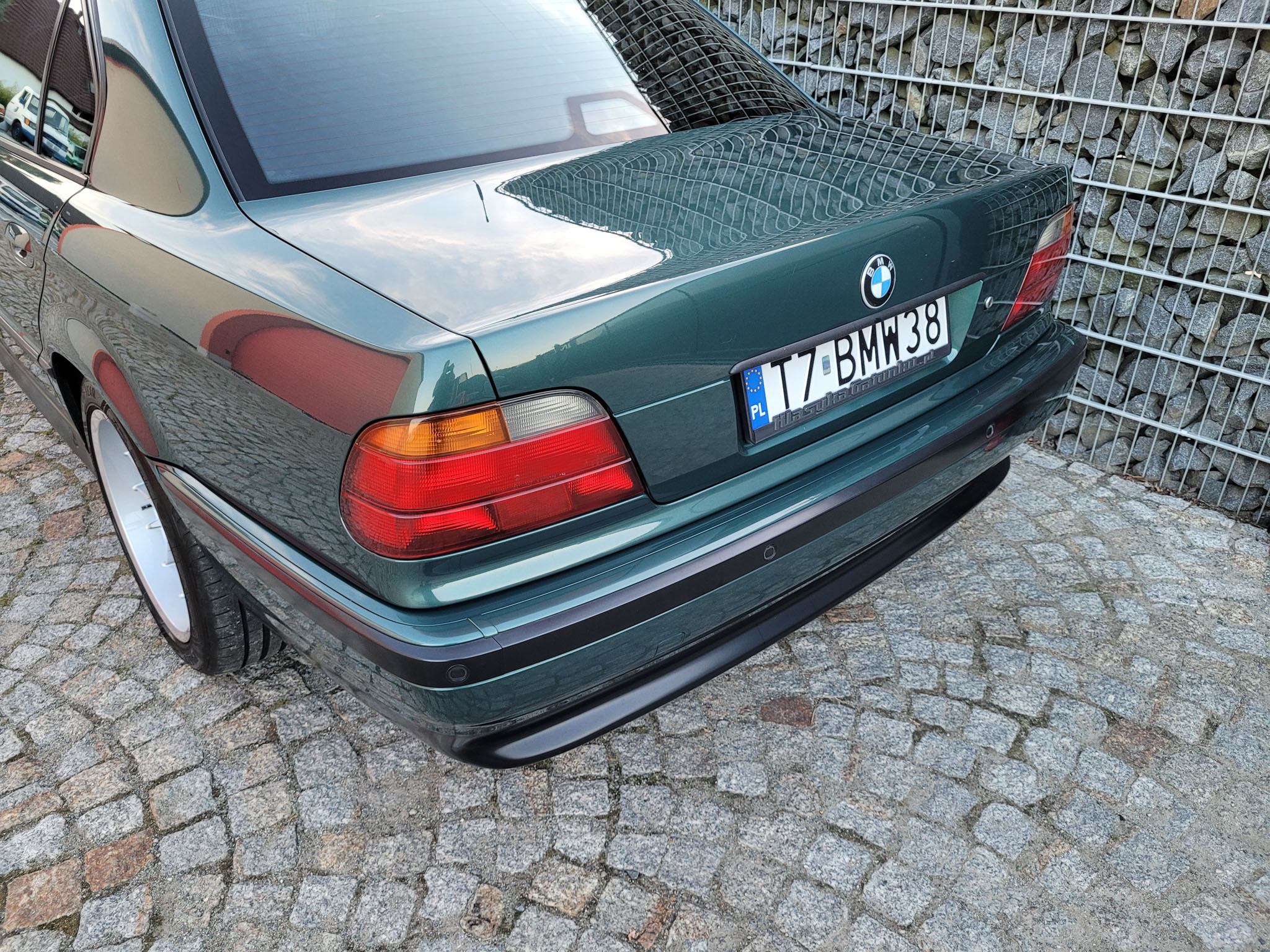 BMW 735i E38 1996 - REZERWACJA - Giełda klasyków